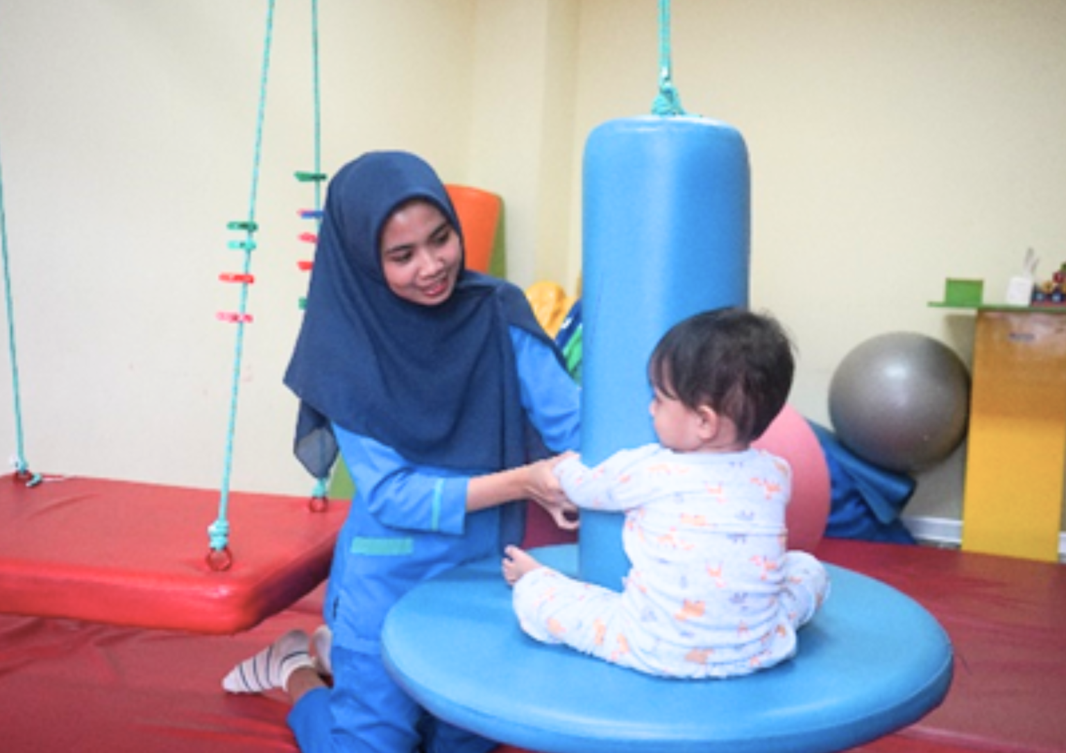 Layanan Rehabilitasi Medik RSA UGM | Rumah Sakit Akademik UGM