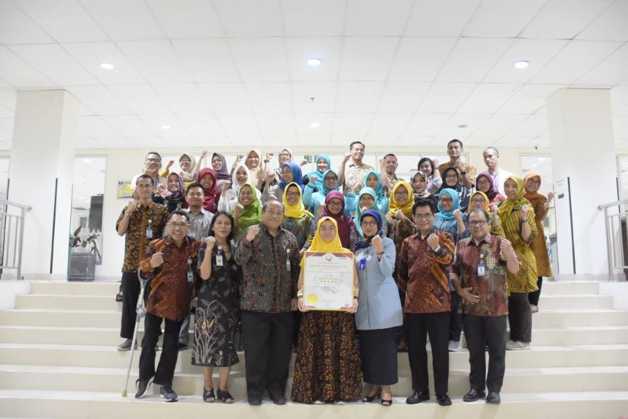 GELARAN SYUKURAN RUMAH SAKIT AKADEMIK UNIVERSITAS GADJAH MADA PASCA ...